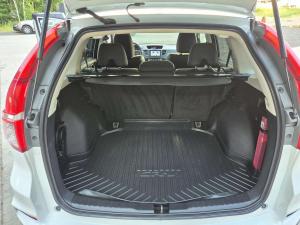 White Honda CR-V 2017 in Utena, with an engine capacity of 1.60 L and mileage of 224 thousand km for 12990 €, photo 19 on AUTOMOTO.COM.LV
