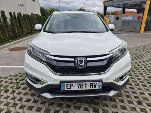 White Honda CR-V 2017 in Kaunas, with an engine capacity of 1.60 L and mileage of 255 thousand km for 10900 €, photo 3 on AUTOMOTO.COM.LV