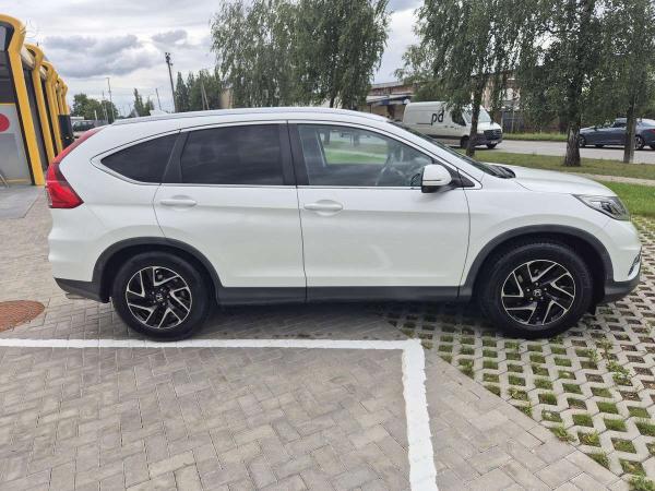 Balts Honda CR-V 2017 Kauņa, ar dzinēja tilpumu 1.60 L un nobraukumu 255 tūkst. km par 10900 €, foto 4 vietnē AUTOMOTO.COM.LV