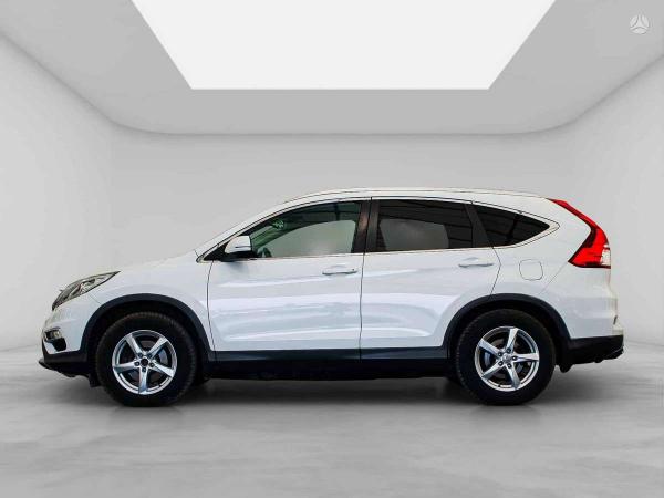 White Honda CR-V 2017 in Kaunas, with an engine capacity of 1.60 L and mileage of 258 thousand km for 12990 €, photo 3 on AUTOMOTO.COM.LV