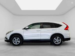 White Honda CR-V 2017 in Kaunas, with an engine capacity of 1.60 L and mileage of 258 thousand km for 12990 €, photo 4 on AUTOMOTO.COM.LV