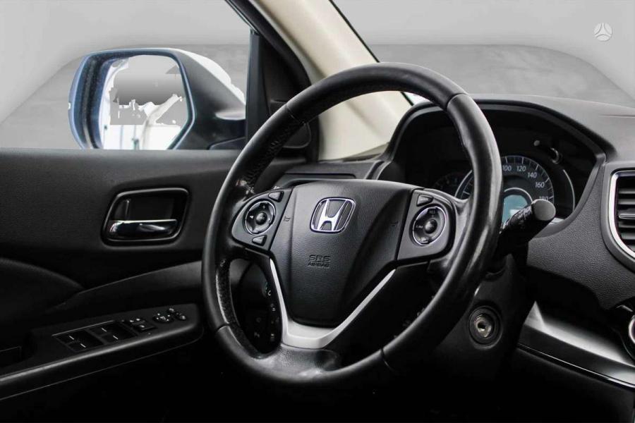 White Honda CR-V 2017 in Kaunas, with an engine capacity of 1.60 L and mileage of 258 thousand km for 12990 €, photo 11 on AUTOMOTO.COM.LV