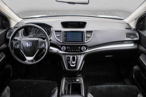 White Honda CR-V 2017 in Kaunas, with an engine capacity of 1.60 L and mileage of 258 thousand km for 12990 €, photo 13 on AUTOMOTO.COM.LV