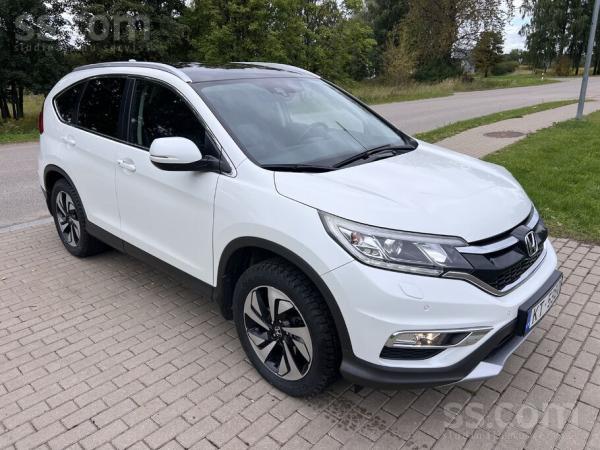 Белый Хонда СРВ 2017 в Лимбажи, объемом двигателя 2.20 л и пробегом 160 тыс. км за 14950 €, фото 4 на AUTOMOTO.COM.LV