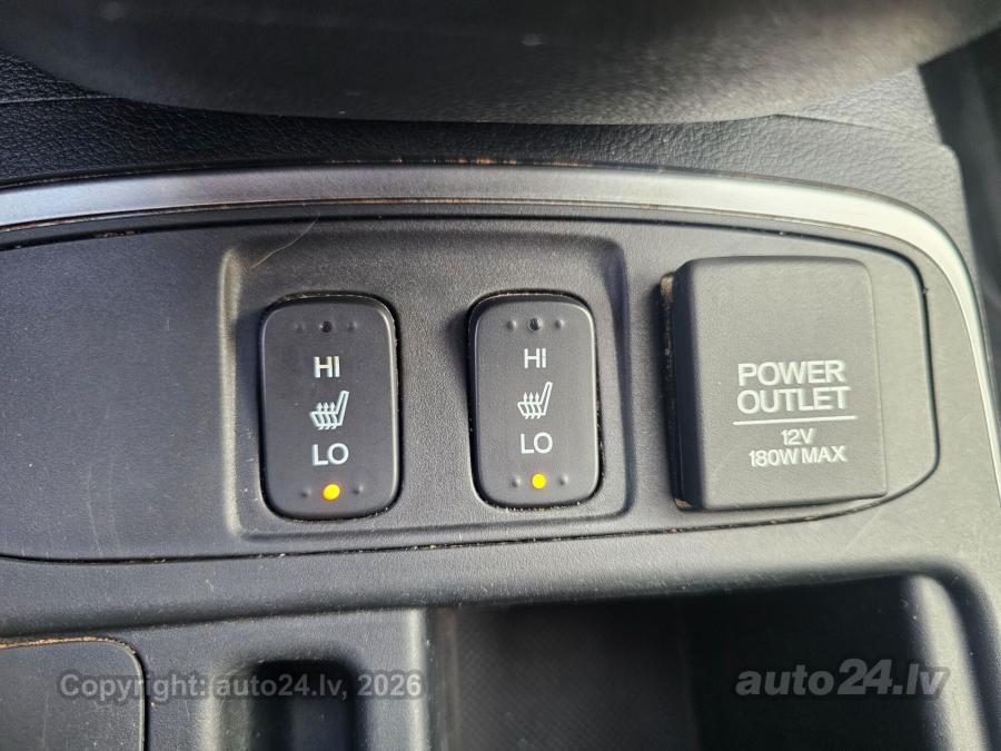 Balts Honda CR-V 2017 Paide, ar dzinēja tilpumu 2.00 L un nobraukumu 169 tūkst. km par 15990 €, foto 22 vietnē AUTOMOTO.COM.LV