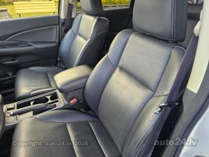 Balts Honda CR-V 2017 Paide, ar dzinēja tilpumu 2.00 L un nobraukumu 169 tūkst. km par 15990 €, foto 25 vietnē AUTOMOTO.COM.LV