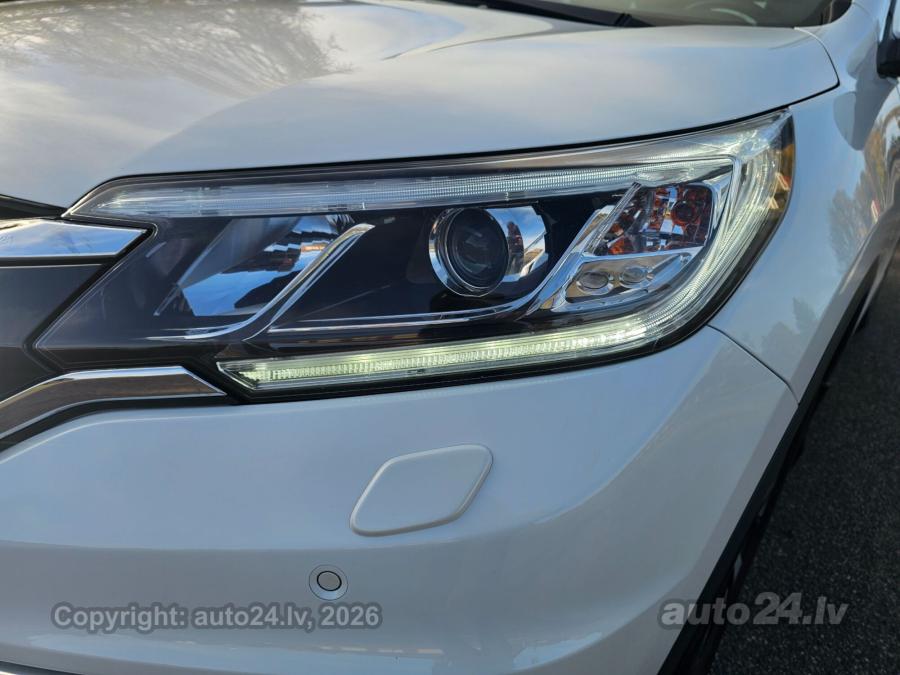 Balts Honda CR-V 2017 Paide, ar dzinēja tilpumu 2.00 L un nobraukumu 169 tūkst. km par 15990 €, foto 29 vietnē AUTOMOTO.COM.LV