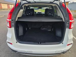 Balts Honda CR-V 2017 Paide, ar dzinēja tilpumu 2.00 L un nobraukumu 169 tūkst. km par 15990 €, foto 30 vietnē AUTOMOTO.COM.LV