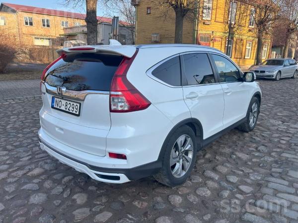 Balts Honda CR-V 2018 Jelgava, ar dzinēja tilpumu 1.60 L un nobraukumu 278 tūkst. km par 12600 €, foto 4 vietnē AUTOMOTO.COM.LV