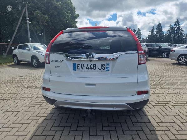 Balts Honda CR-V 2018 Tauragė, ar dzinēja tilpumu 1.60 L un nobraukumu 154 tūkst. km par 14600 €, foto 8 vietnē AUTOMOTO.COM.LV