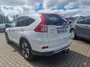 White Honda CR-V 2018 in Taurage, with an engine capacity of 1.60 L and mileage of 154 thousand km for 14600 €, photo 10 on AUTOMOTO.COM.LV
