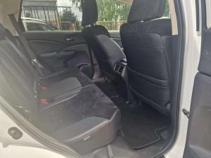 White Honda CR-V 2018 in Taurage, with an engine capacity of 1.60 L and mileage of 154 thousand km for 14600 €, photo 15 on AUTOMOTO.COM.LV