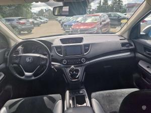 White Honda CR-V 2018 in Taurage, with an engine capacity of 1.60 L and mileage of 154 thousand km for 14600 €, photo 17 on AUTOMOTO.COM.LV