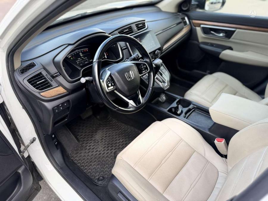 Balts Honda CR-V 2018 Viļņa, ar dzinēja tilpumu 1.50 L un nobraukumu 195 tūkst. km par 15900 €, foto 13 vietnē AUTOMOTO.COM.LV