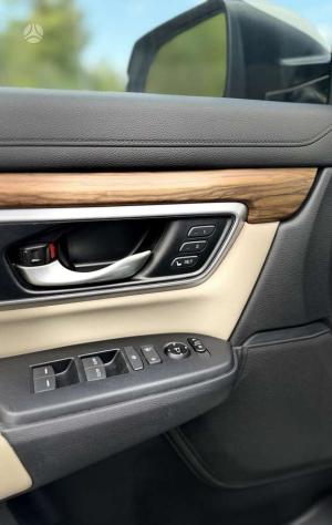 Balts Honda CR-V 2018 Viļņa, ar dzinēja tilpumu 1.50 L un nobraukumu 195 tūkst. km par 15900 €, foto 20 vietnē AUTOMOTO.COM.LV