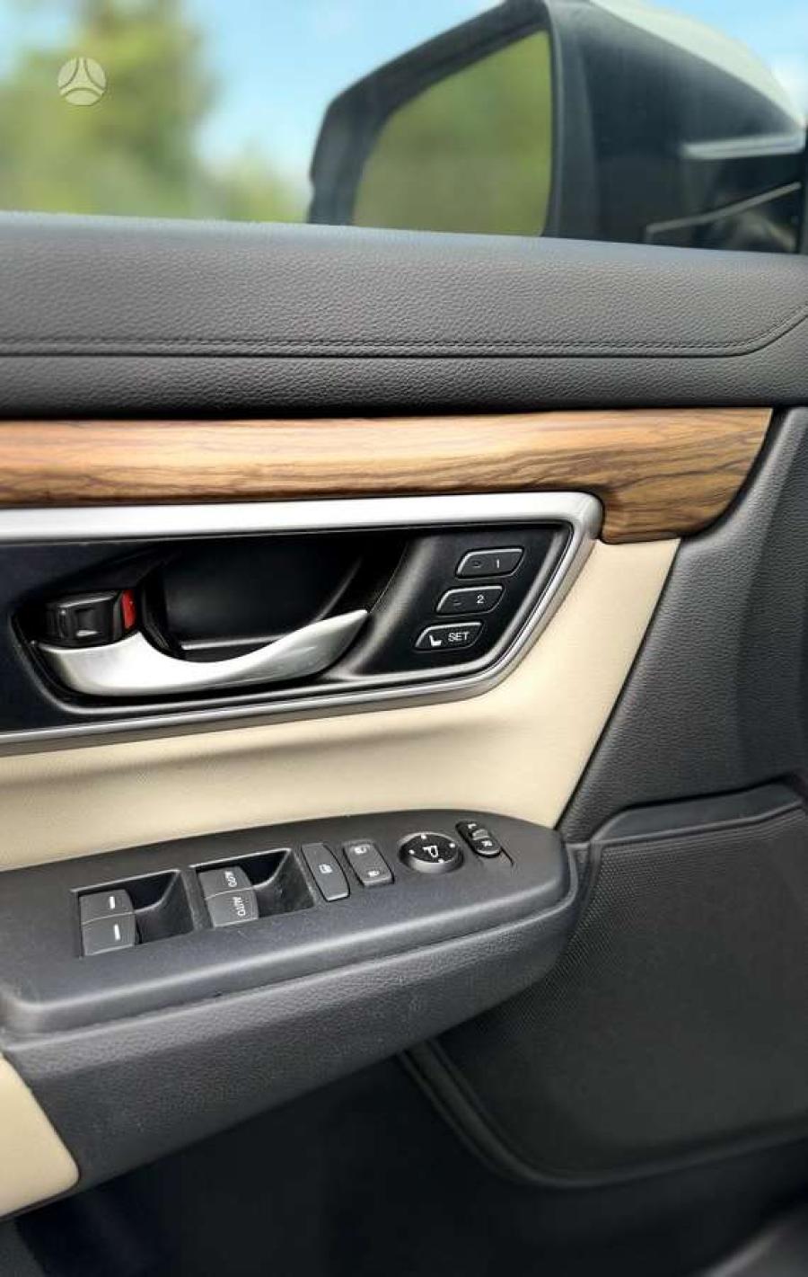 Balts Honda CR-V 2018 Viļņa, ar dzinēja tilpumu 1.50 L un nobraukumu 195 tūkst. km par 15900 €, foto 20 vietnē AUTOMOTO.COM.LV