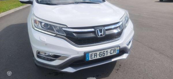 White Honda CR-V 2018 in Klaipeda, with an engine capacity of 1.60 L and mileage of 226 thousand km for 11000 €, photo 2 on AUTOMOTO.COM.LV