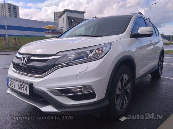 Balts Honda CR-V 2018 Tallina, ar dzinēja tilpumu 2.00 L un nobraukumu 154 tūkst. km par 18200 €, foto 4 vietnē AUTOMOTO.COM.LV
