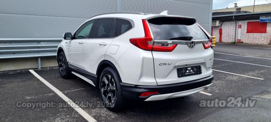 Balts Honda CR-V 2019 Tallina, ar dzinēja tilpumu 2.00 L un nobraukumu 141 tūkst. km par 24890 €, foto 8 vietnē AUTOMOTO.COM.LV