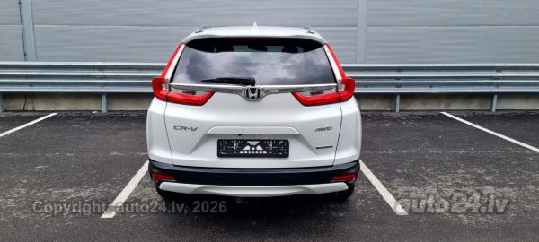 Balts Honda CR-V 2019 Tallina, ar dzinēja tilpumu 2.00 L un nobraukumu 141 tūkst. km par 24890 €, foto 8 vietnē AUTOMOTO.COM.LV