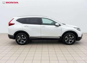 White Honda CR-V 2020 in Klaipeda, with an engine capacity of 1.50 L and mileage of 207 thousand km for 18990 €, photo 5 on AUTOMOTO.COM.LV