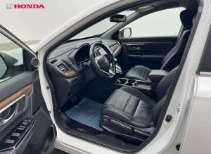 White Honda CR-V 2020 in Klaipeda, with an engine capacity of 1.50 L and mileage of 207 thousand km for 18990 €, photo 9 on AUTOMOTO.COM.LV