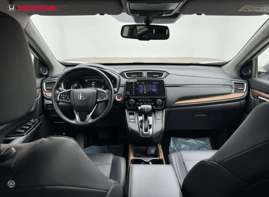 White Honda CR-V 2020 in Klaipeda, with an engine capacity of 1.50 L and mileage of 207 thousand km for 18990 €, photo 14 on AUTOMOTO.COM.LV