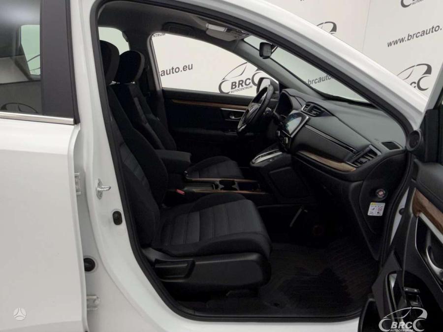 Balts Honda CR-V 2020 Viļņa, ar dzinēja tilpumu 1.99 L un nobraukumu 62 tūkst. km par 20900 €, foto 6 vietnē AUTOMOTO.COM.LV