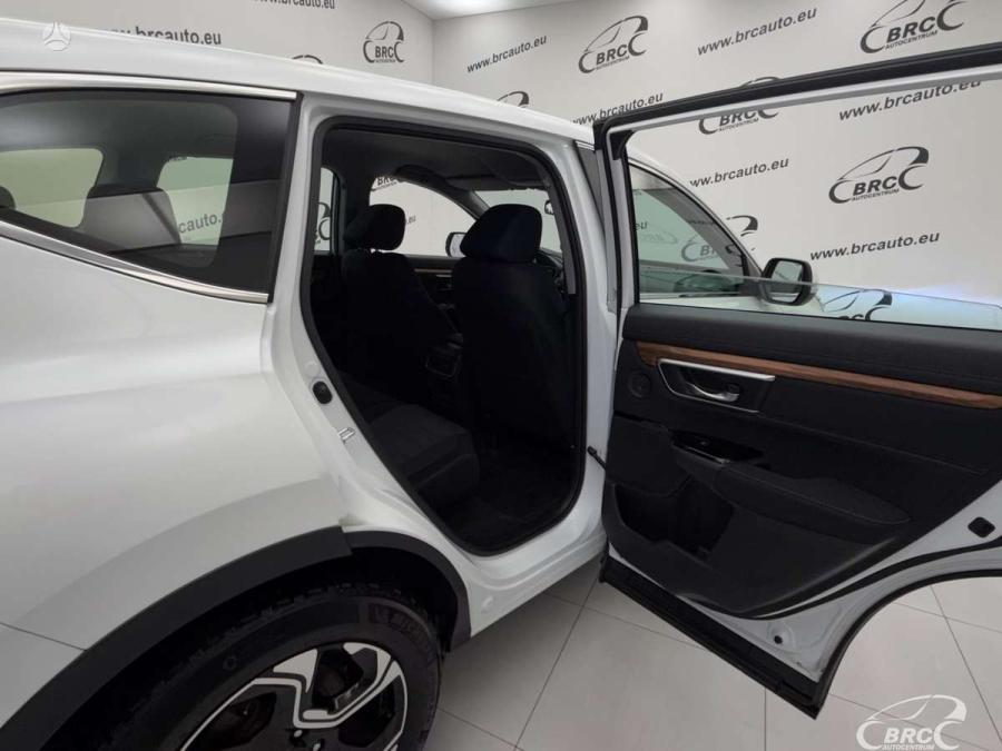 Balts Honda CR-V 2020 Viļņa, ar dzinēja tilpumu 1.99 L un nobraukumu 62 tūkst. km par 20900 €, foto 14 vietnē AUTOMOTO.COM.LV