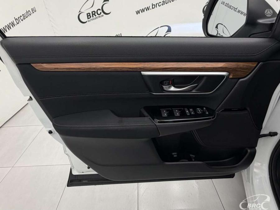 Balts Honda CR-V 2020 Viļņa, ar dzinēja tilpumu 1.99 L un nobraukumu 62 tūkst. km par 20900 €, foto 20 vietnē AUTOMOTO.COM.LV