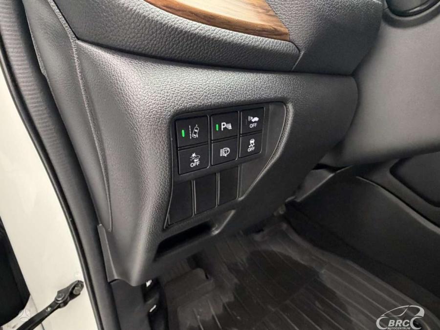 Balts Honda CR-V 2020 Viļņa, ar dzinēja tilpumu 1.99 L un nobraukumu 62 tūkst. km par 20900 €, foto 24 vietnē AUTOMOTO.COM.LV