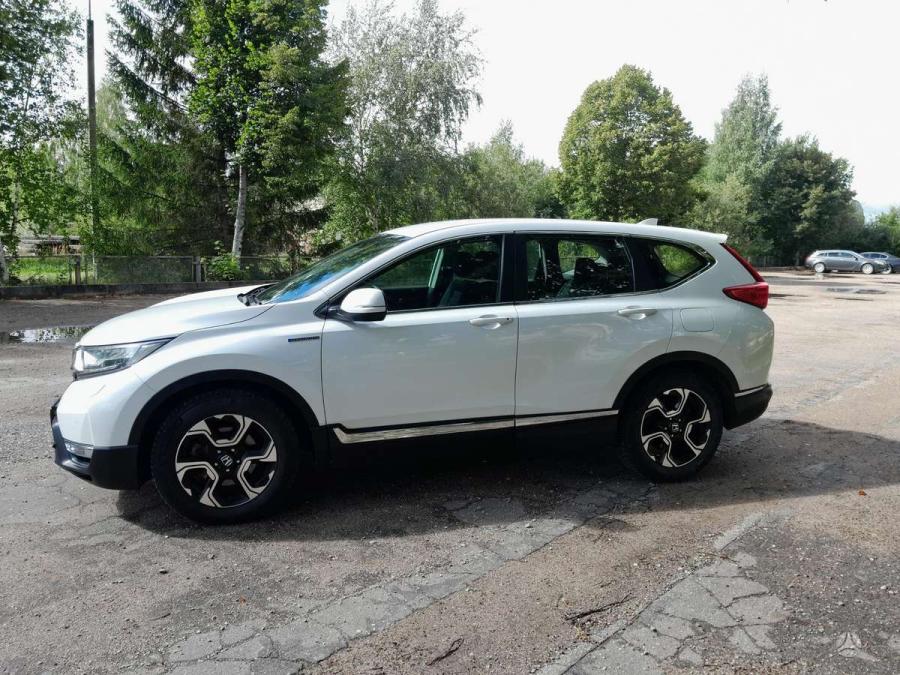 White Honda CR-V 2020 in Siauliai, with an engine capacity of 1.99 L and mileage of 63 thousand km for 20900 €, photo 17 on AUTOMOTO.COM.LV