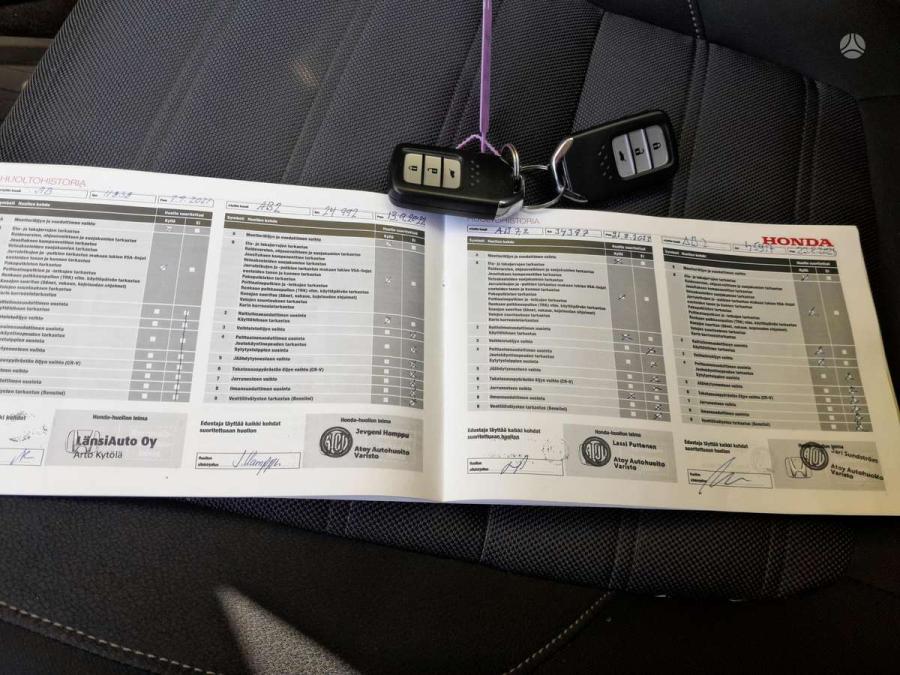 White Honda CR-V 2020 in Siauliai, with an engine capacity of 1.99 L and mileage of 63 thousand km for 20900 €, photo 20 on AUTOMOTO.COM.LV