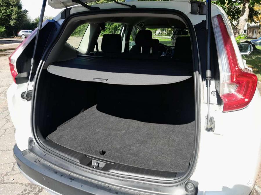 White Honda CR-V 2020 in Siauliai, with an engine capacity of 1.99 L and mileage of 63 thousand km for 20900 €, photo 24 on AUTOMOTO.COM.LV