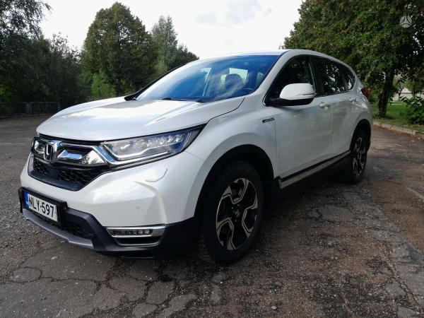 White Honda CR-V 2020 in Siauliai, with an engine capacity of 1.99 L and mileage of 63 thousand km for 20900 €, photo 5 on AUTOMOTO.COM.LV