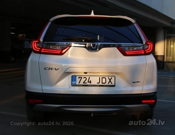 Balts Honda CR-V 2021 Tallina, ar dzinēja tilpumu 2.00 L un nobraukumu 64 tūkst. km par 27000 €, foto 5 vietnē AUTOMOTO.COM.LV