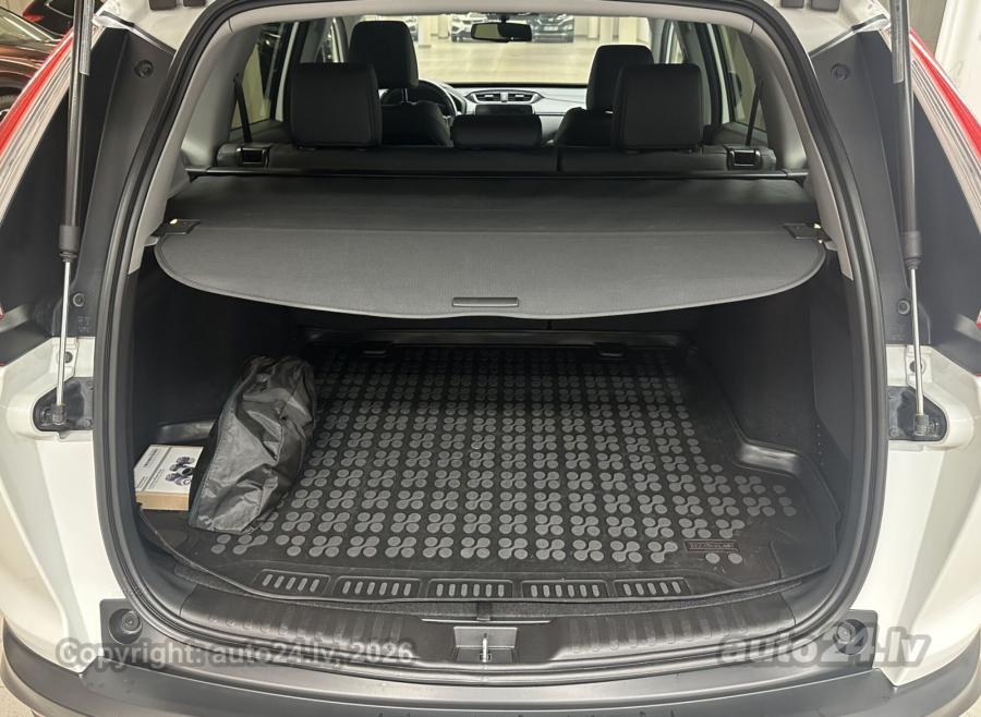 Balts Honda CR-V 2023 Tallina, ar dzinēja tilpumu 2.00 L un nobraukumu 55 tūkst. km par 29400 €, foto 11 vietnē AUTOMOTO.COM.LV