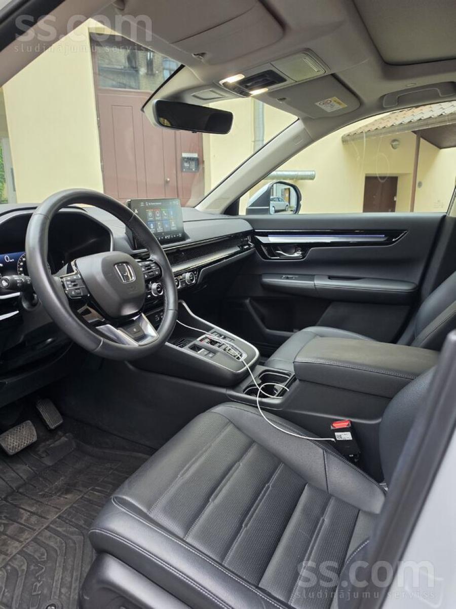 Balts Honda CR-V 2024 Rīga, ar dzinēja tilpumu 2.00 L un nobraukumu 13 tūkst. km par 42000 €, foto 8 vietnē AUTOMOTO.COM.LV