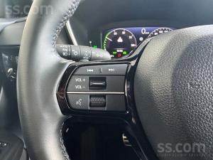 White Honda CR-V 2025 in Riga, with an engine capacity of 2.00 L and mileage of 13 thousand km for 46900 €, photo 13 on AUTOMOTO.COM.LV