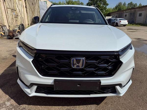 White Honda CR-V 2025 in Panevezys, with an engine capacity of 1.99 L and mileage of 17 thousand km for 26200 €, photo 10 on AUTOMOTO.COM.LV