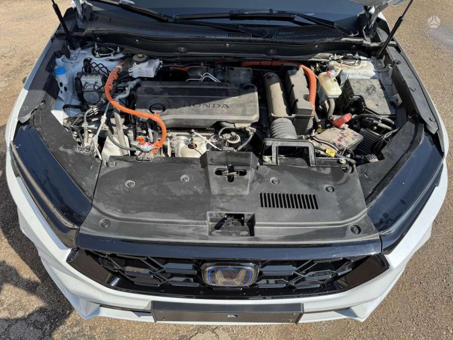 White Honda CR-V 2025 in Panevezys, with an engine capacity of 1.99 L and mileage of 17 thousand km for 26200 €, photo 16 on AUTOMOTO.COM.LV