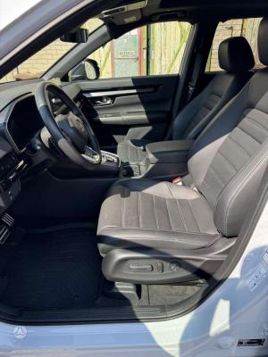 White Honda CR-V 2025 in Panevezys, with an engine capacity of 1.99 L and mileage of 17 thousand km for 26200 €, photo 18 on AUTOMOTO.COM.LV