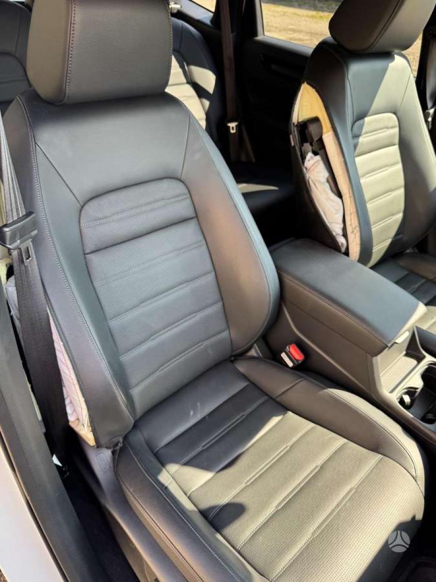 White Honda CR-V 2025 in Panevezys, with an engine capacity of 1.99 L and mileage of 17 thousand km for 26200 €, photo 32 on AUTOMOTO.COM.LV