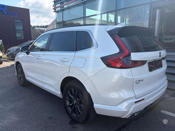 Balts Honda CR-V 2025 Viļņa, ar dzinēja tilpumu 1.99 L un nobraukumu 8 tūkst. km par 44990 €, foto 5 vietnē AUTOMOTO.COM.LV