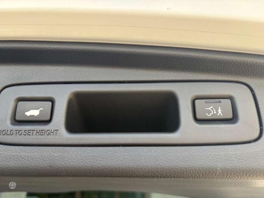 White Honda CR-V 2025 in Vilnius, with an engine capacity of 1.99 L and mileage of 8 thousand km for 44990 €, photo 28 on AUTOMOTO.COM.LV