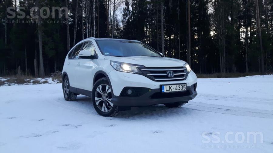 Balts Honda CR-V 2013 Rīga, ar dzinēja tilpumu 2.00 L un nobraukumu 346 tūkst. km par 9790 €, foto 1 vietnē AUTOMOTO.COM.LV