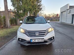 Balts Honda CR-V 2013 Rīga, ar dzinēja tilpumu 2.00 L un nobraukumu 346 tūkst. km par 9790 €, foto 5 vietnē AUTOMOTO.COM.LV