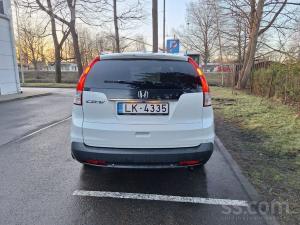 Balts Honda CR-V 2013 Rīga, ar dzinēja tilpumu 2.00 L un nobraukumu 346 tūkst. km par 9790 €, foto 7 vietnē AUTOMOTO.COM.LV