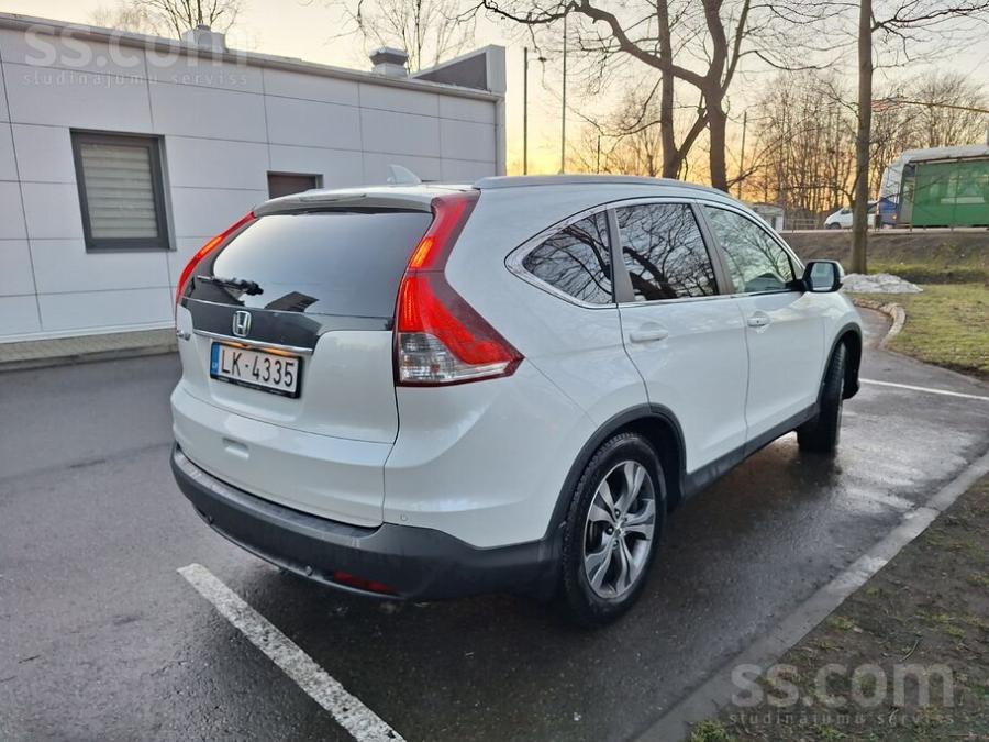 Balts Honda CR-V 2013 Rīga, ar dzinēja tilpumu 2.00 L un nobraukumu 346 tūkst. km par 9790 €, foto 8 vietnē AUTOMOTO.COM.LV