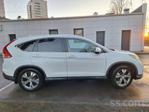Balts Honda CR-V 2013 Rīga, ar dzinēja tilpumu 2.00 L un nobraukumu 346 tūkst. km par 9790 €, foto 9 vietnē AUTOMOTO.COM.LV